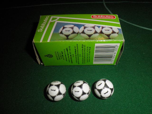 61205 WHITE TANGO FOOTBALL – Subbuteo Emporium